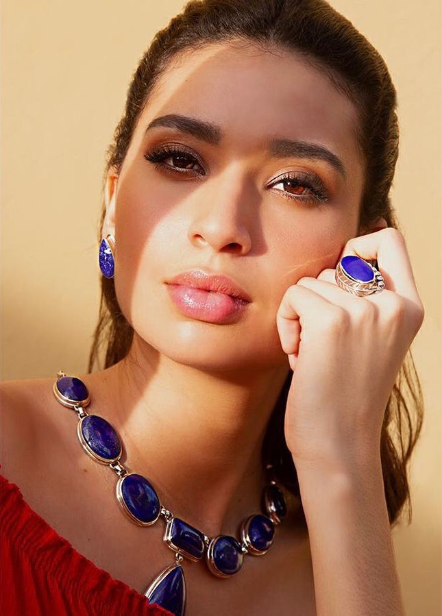 Regina L - YK Agency